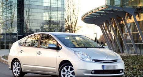 Toyota Prius II (NHW20) 1.5 VVT-i (113 Hp) Hybrid CVT